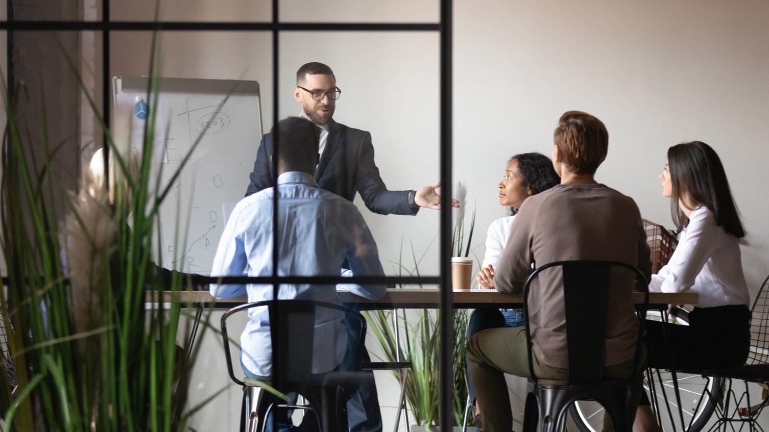 What Does a Contract Trainer Do?